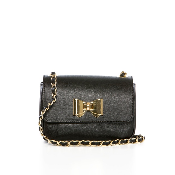 Pia Sassi | Bags | Pia Sassi Leather Purse | Poshmark